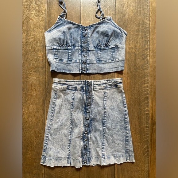 Macy's | Other | Nwt Macy Taylor Small 2 Piece Denim Set Metal Elements ...